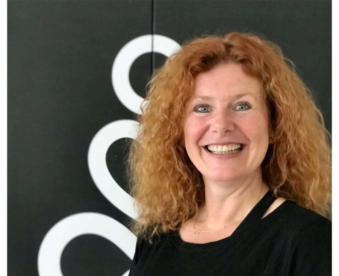 Hello Weekend Yoga mit Daniela - Pilates & Yoga | Angela Sauer ...